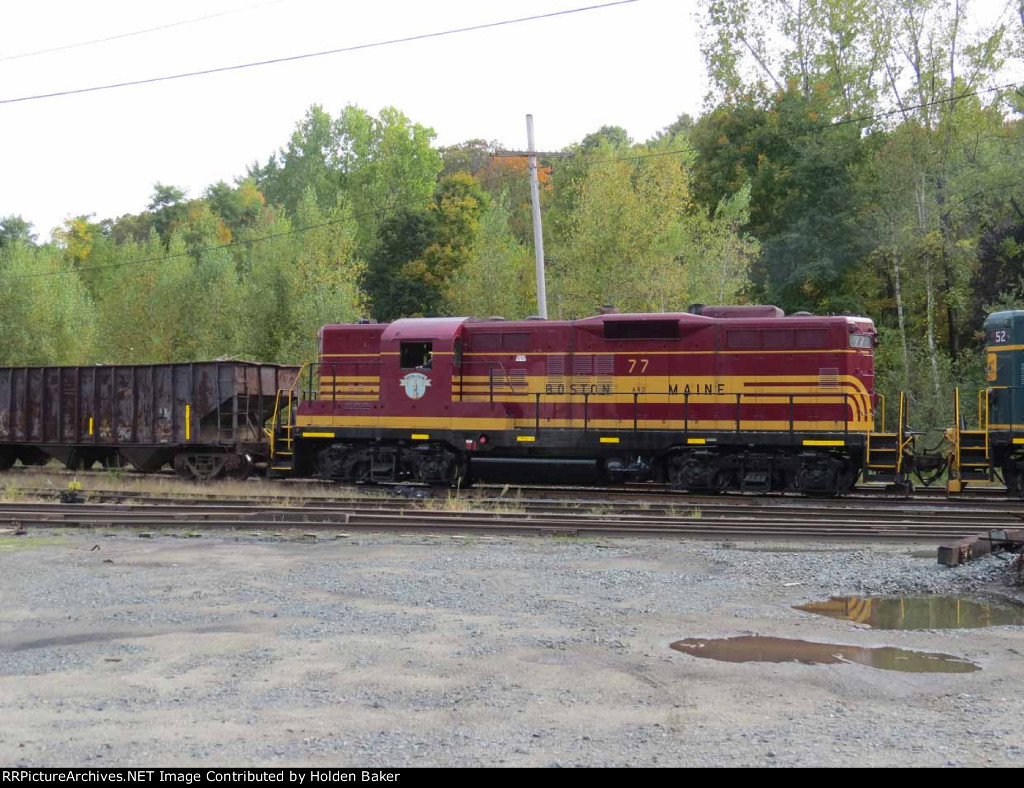 B&M Heritage unit GP9 working in the yard